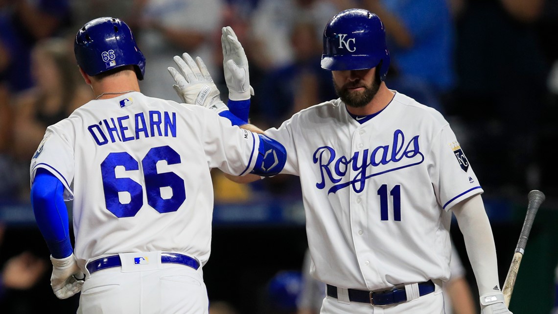 Royals ownership agrees to sell club to KC-based group | cbs19.tv