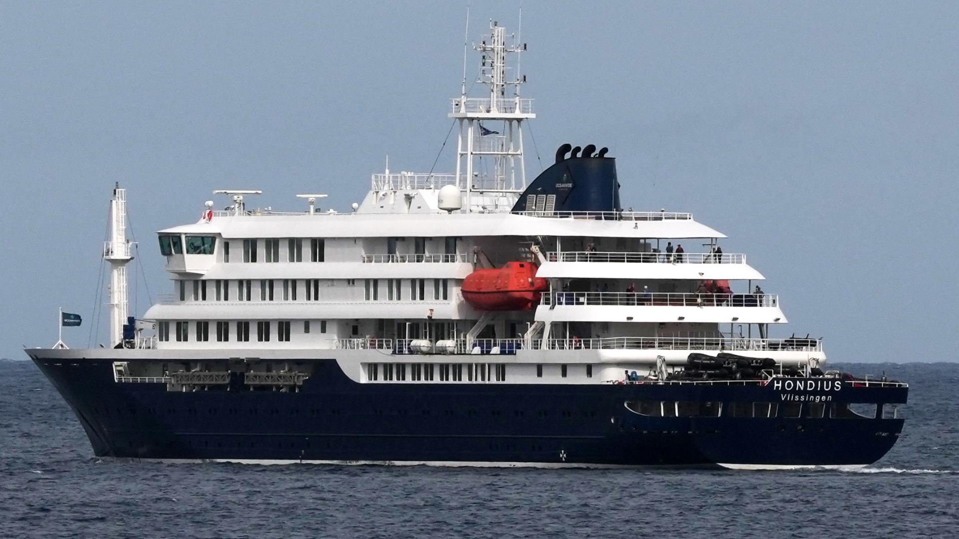 5 American cruise ship passengers leave Nebraska quarantine facility ...