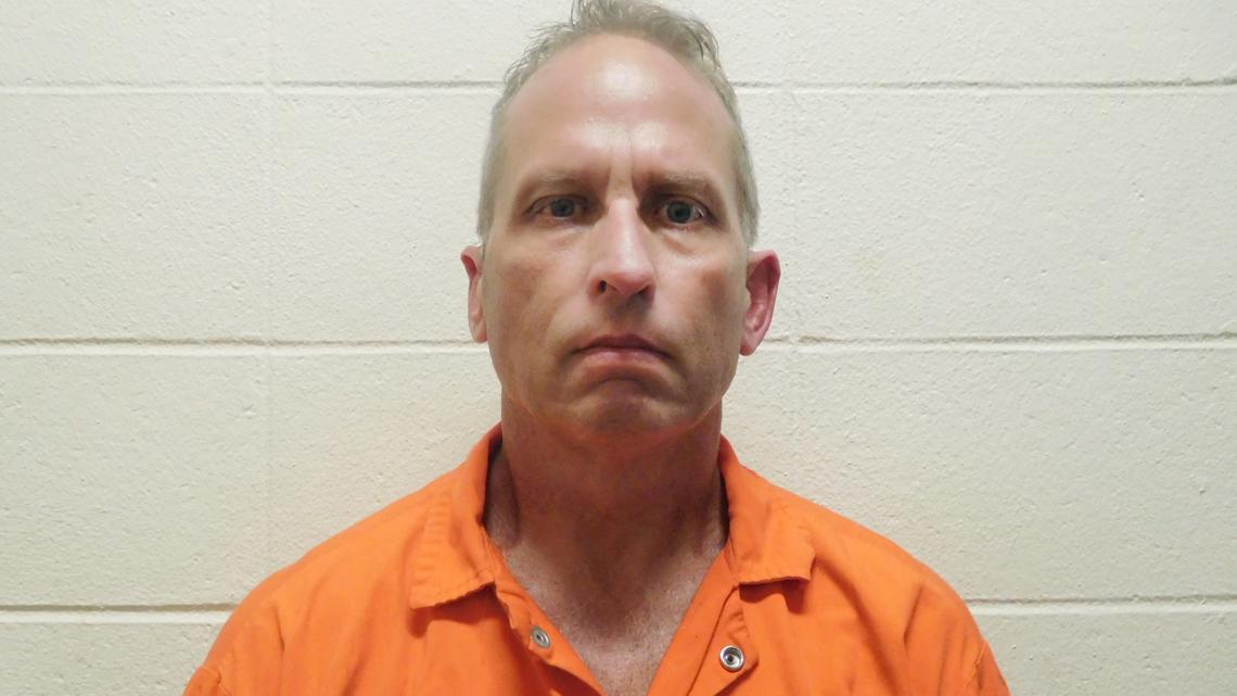 Inmates see an unlikely ally as they seek pardons: Trump | cbs19.tv