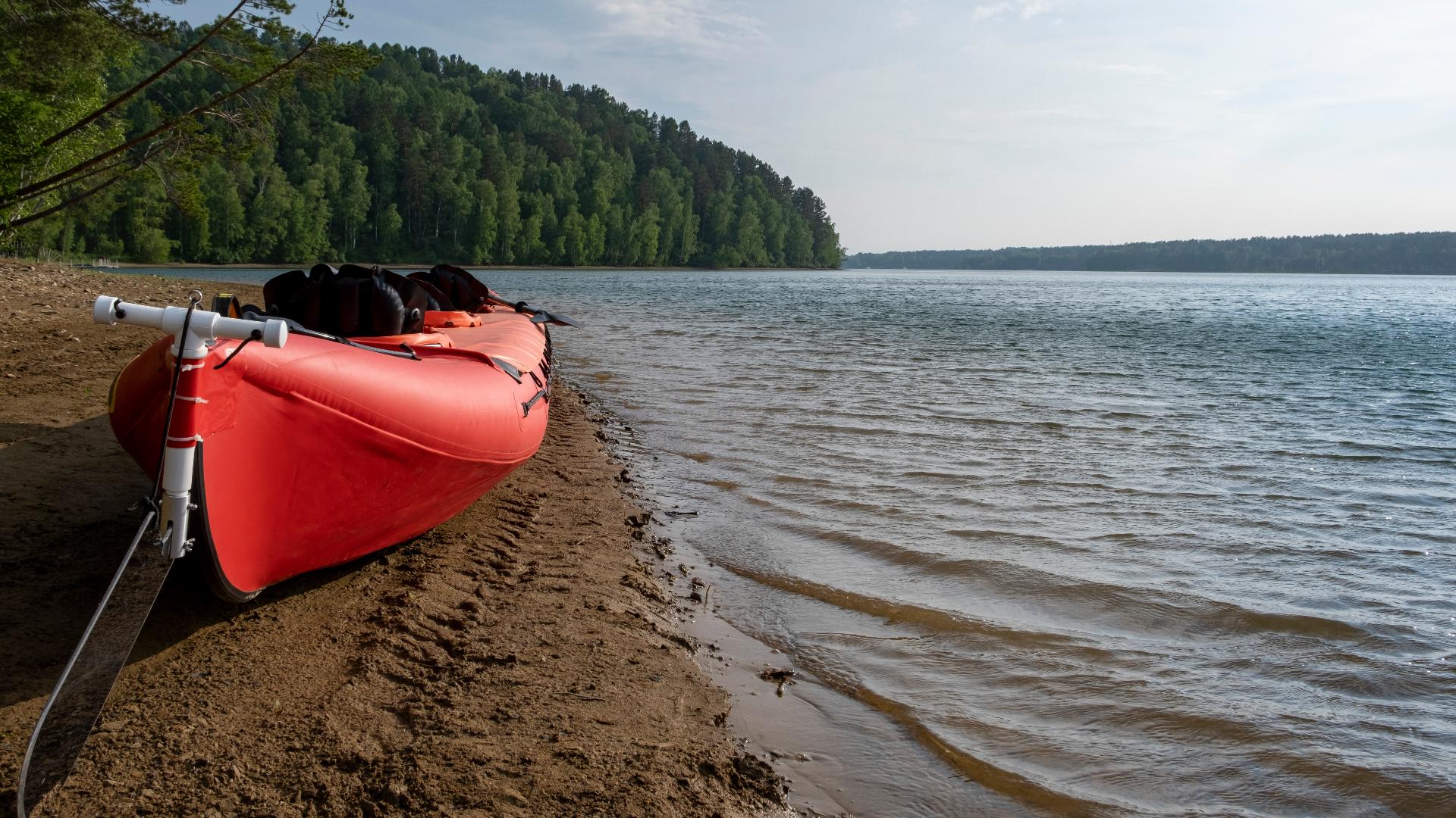 Missing kayaker faked his own death, fled country, officials say | cbs19.tv