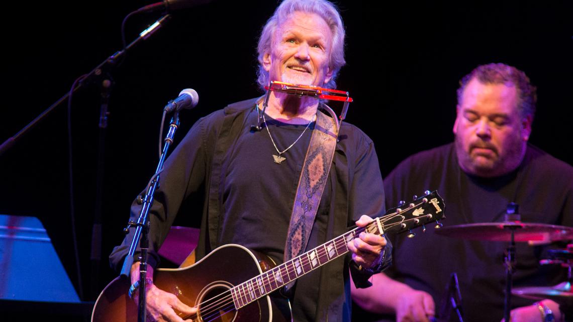 Kris Kristofferson, legendary singer-songwriter, has died | cbs19.tv