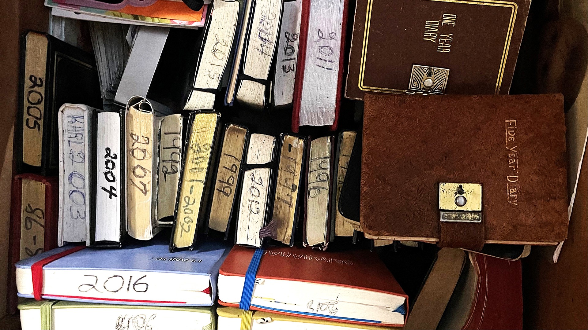 100-year-old woman hasn't missed a daily diary entry in nearly 90 years ...