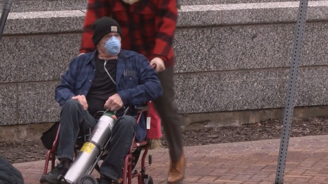 Man likely to avoid prison after theft of 'Wizard of Oz' slippers ...