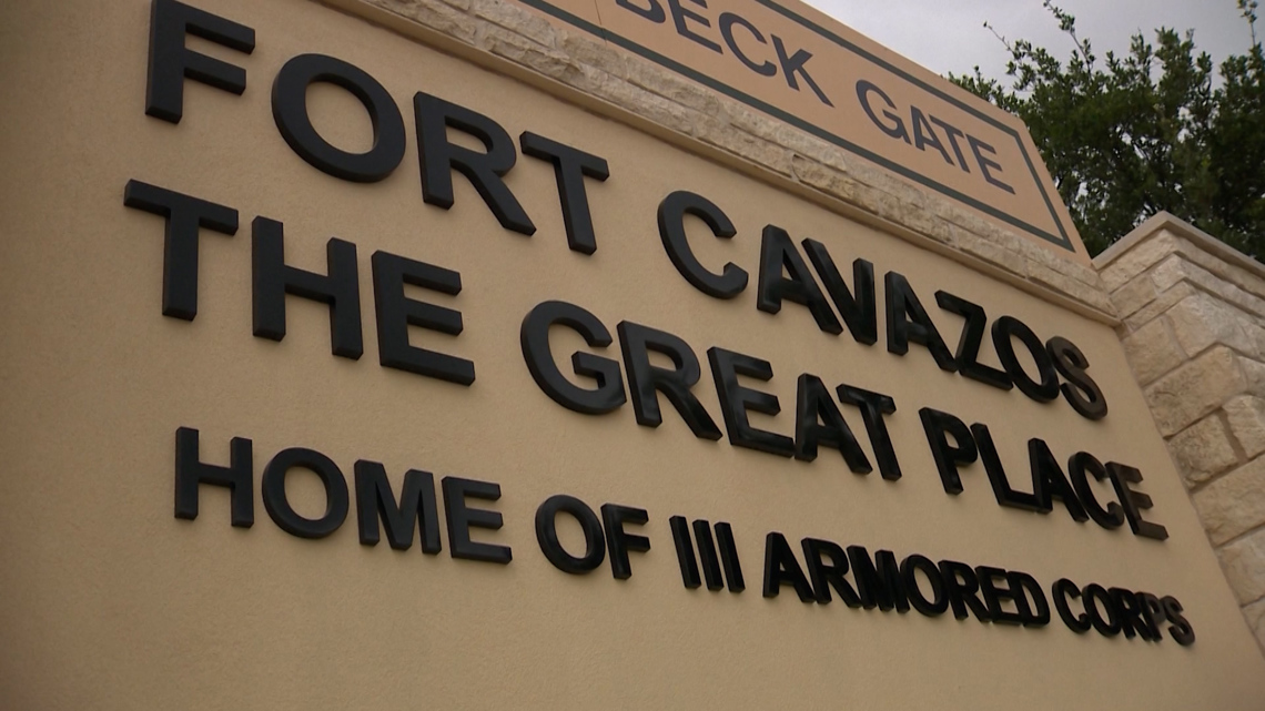 Texas 7 murder case of officer Aubrey Hawkins: Dallas DA seeks death ...