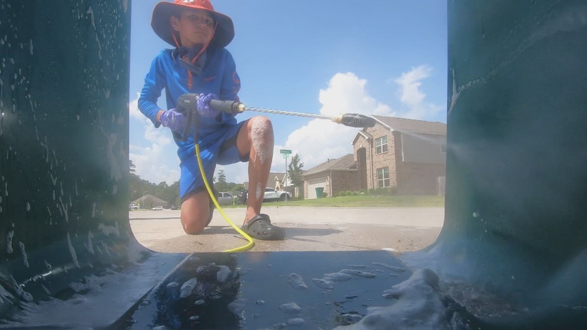 The Garbage Kid helping New Caney community | cbs19.tv