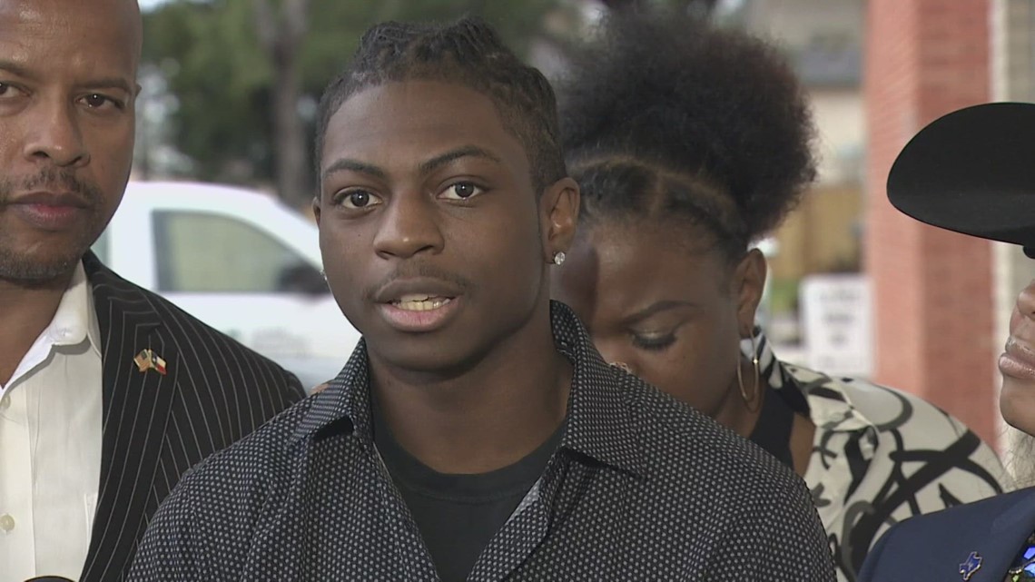 Judge sets trial date for Barbers Hill ISD hairstyle case | cbs19.tv