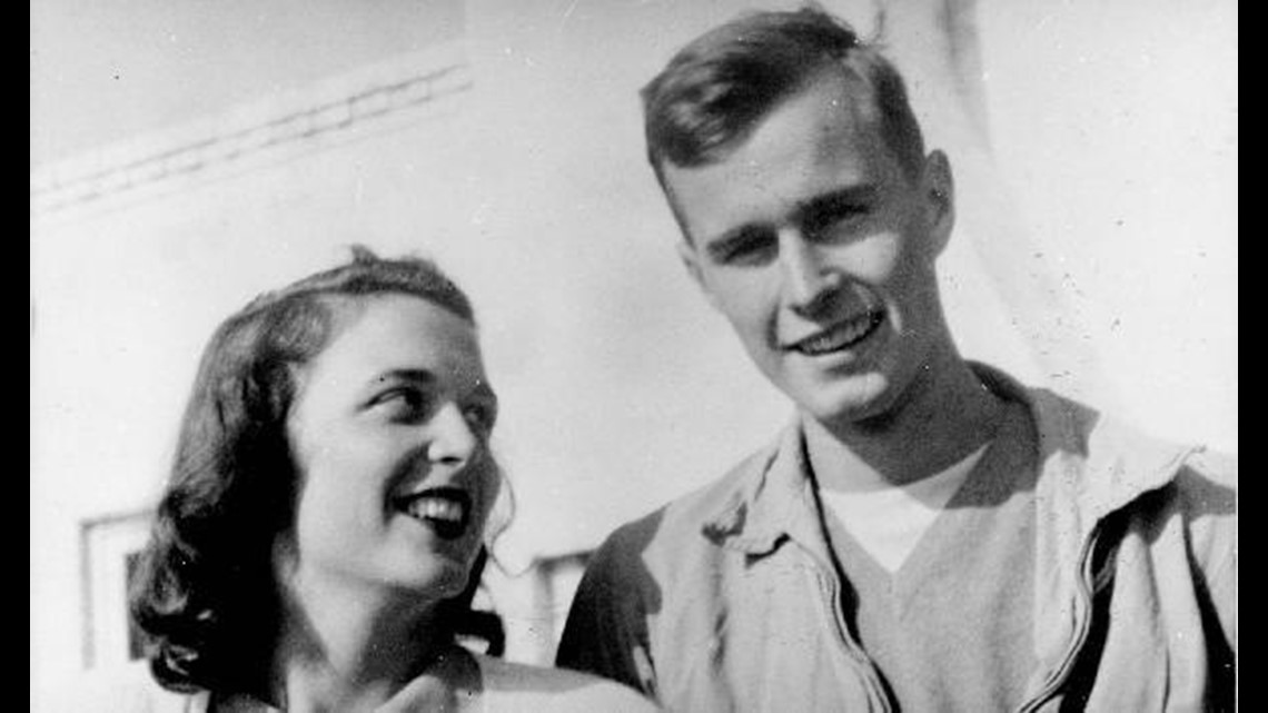 George and Barbara Bush: A love story for the ages | cbs19.tv