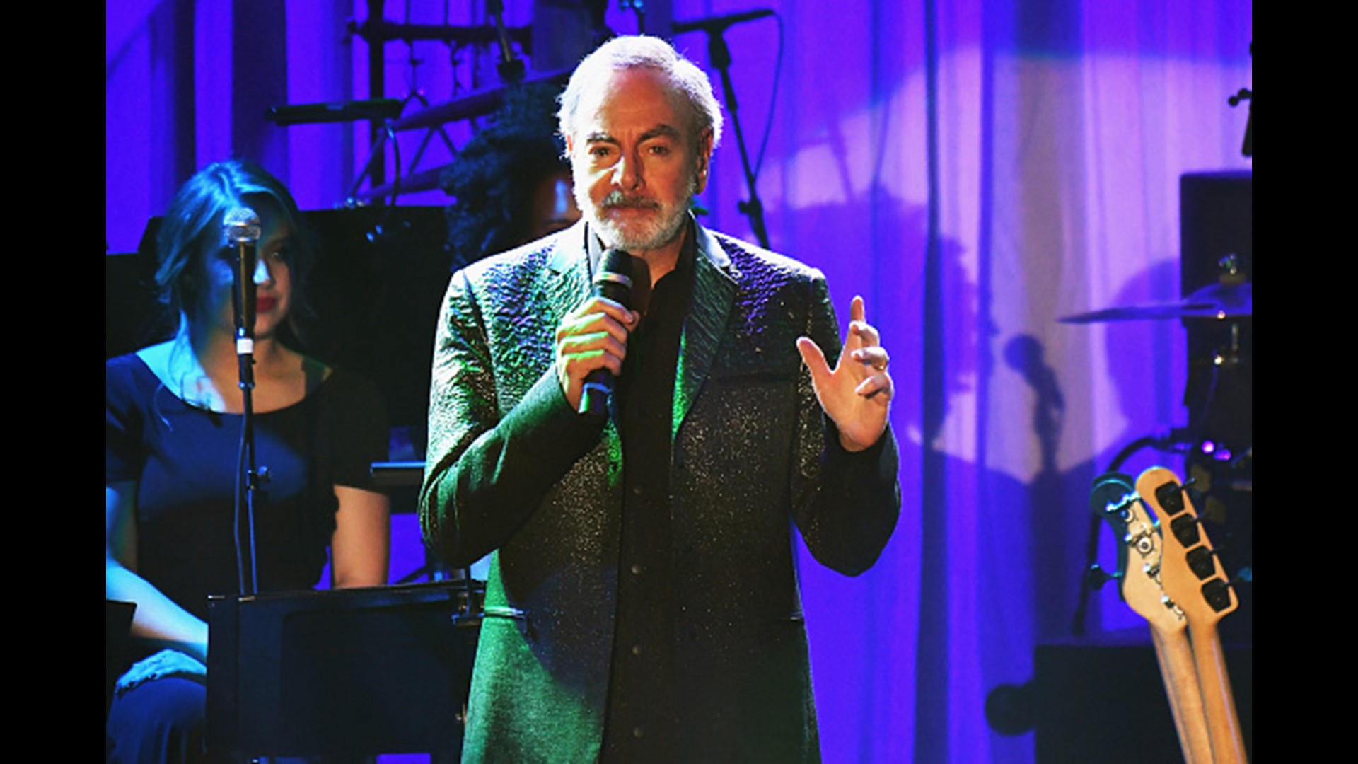'Don't touch me...I won't touch you': Neil Diamond changes lyrics to ...