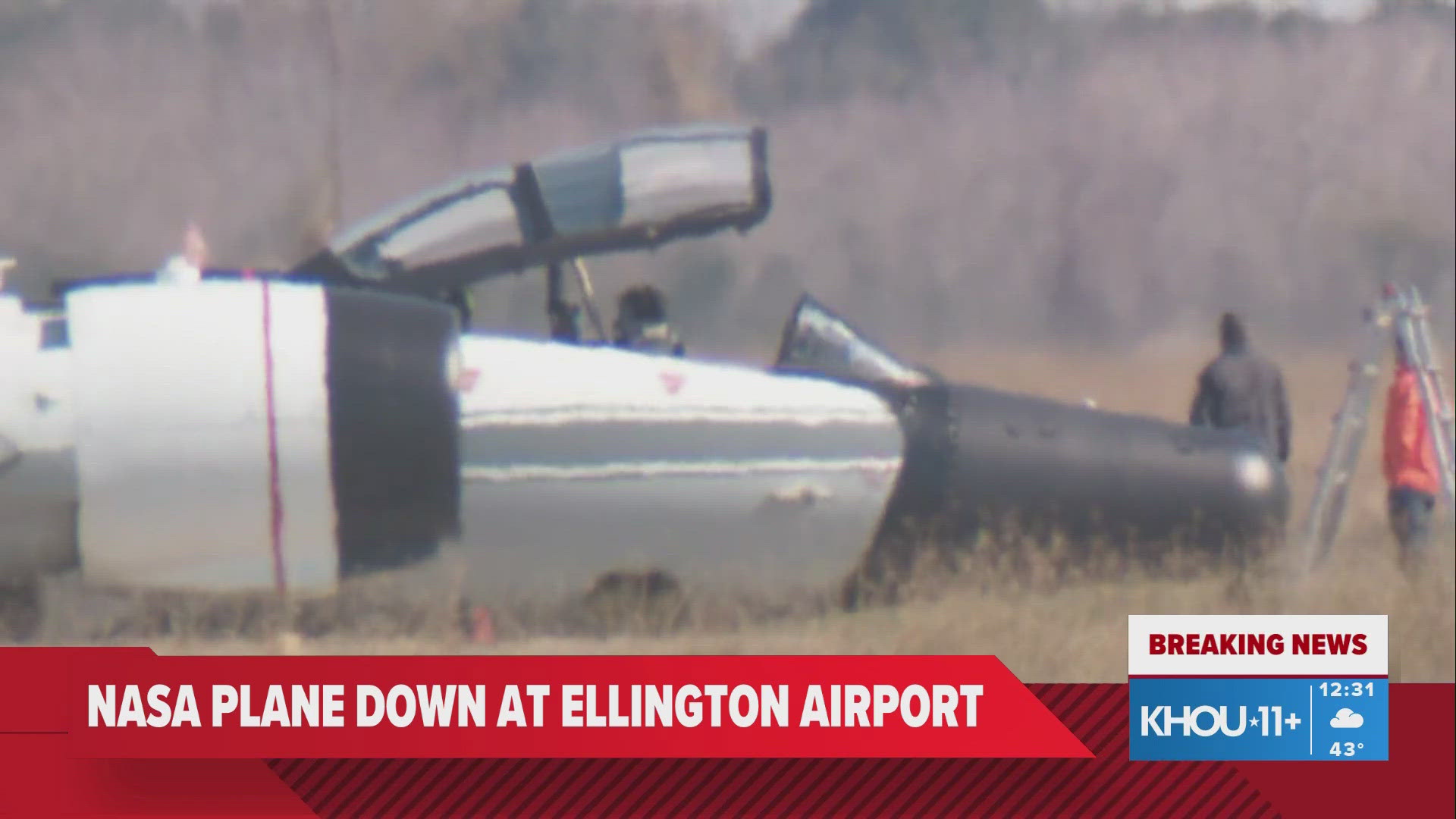 NASA plane makes belly landing at airport in Houston, Texas | cbs19.tv