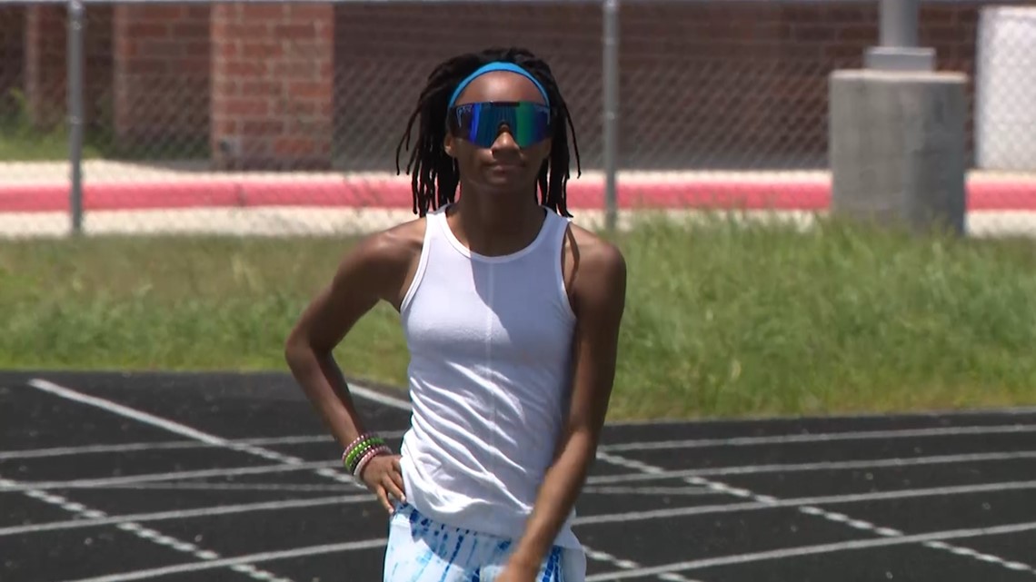 Houston-area track star hoping to go to Junior Olympics | cbs19.tv