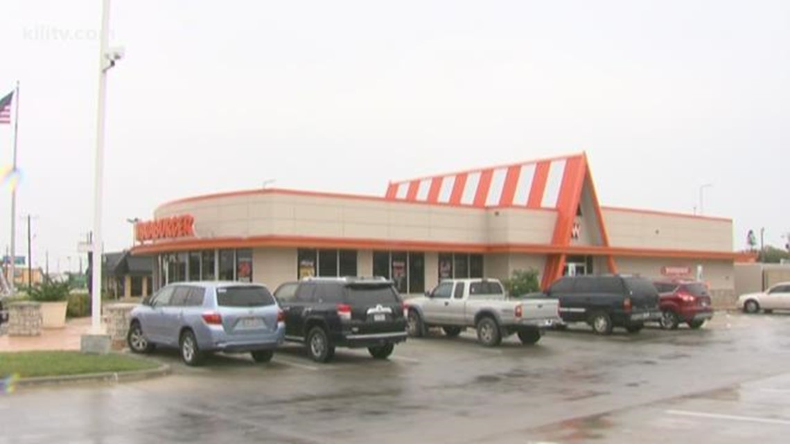 Chiefs' Patrick Mahomes opens Whataburger | cbs19.tv