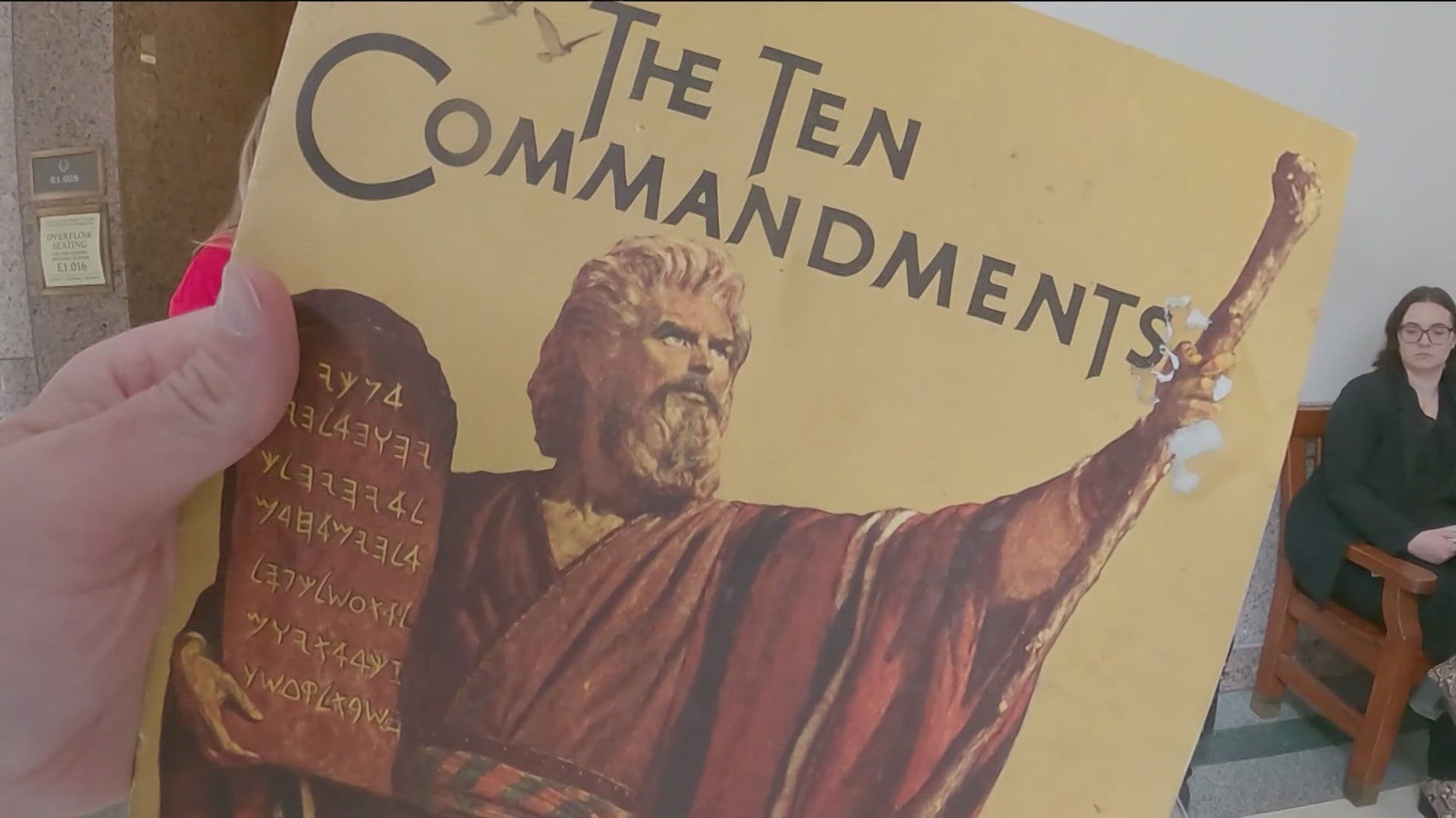 Texas House passes bill to display Ten Commandments in classrooms ...
