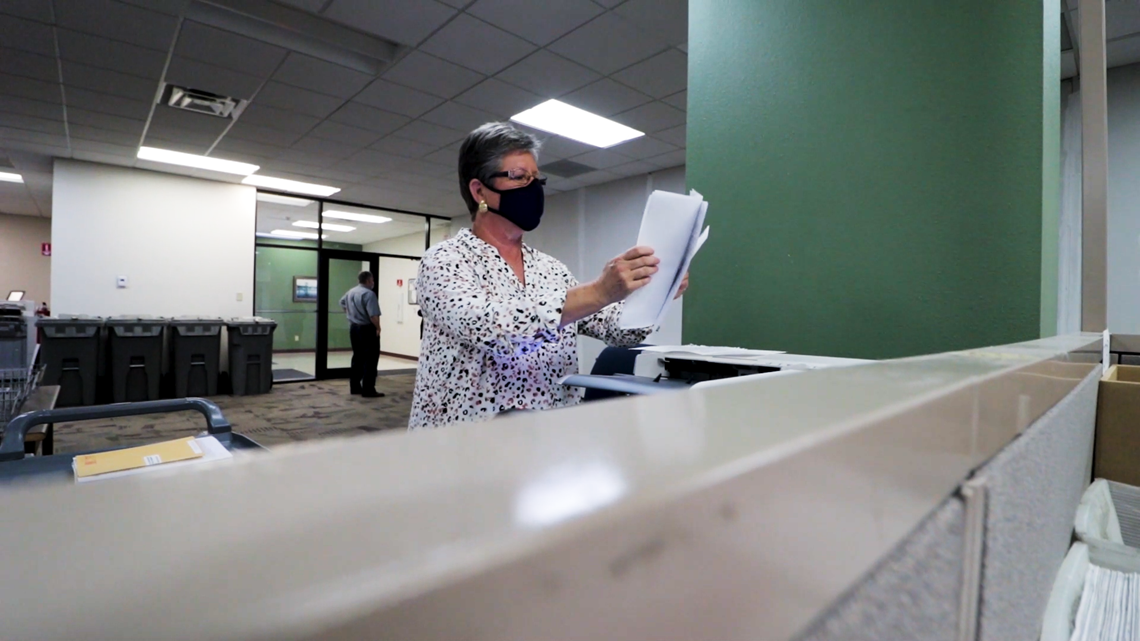 Inside a Texas Workforce Commission call center | cbs19.tv