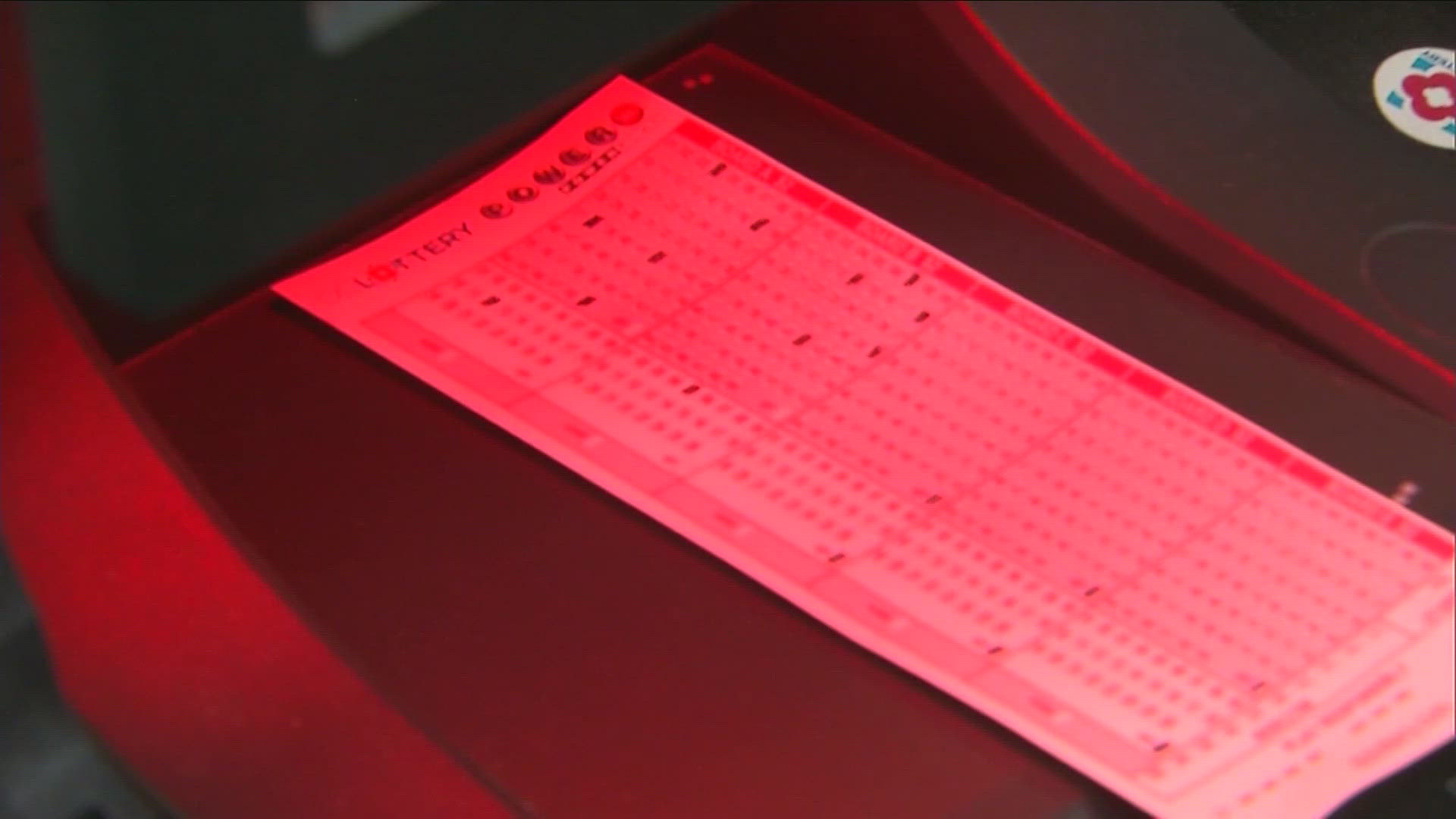 Lottery player wins $1.8 billion Powerball jackpot | cbs19.tv