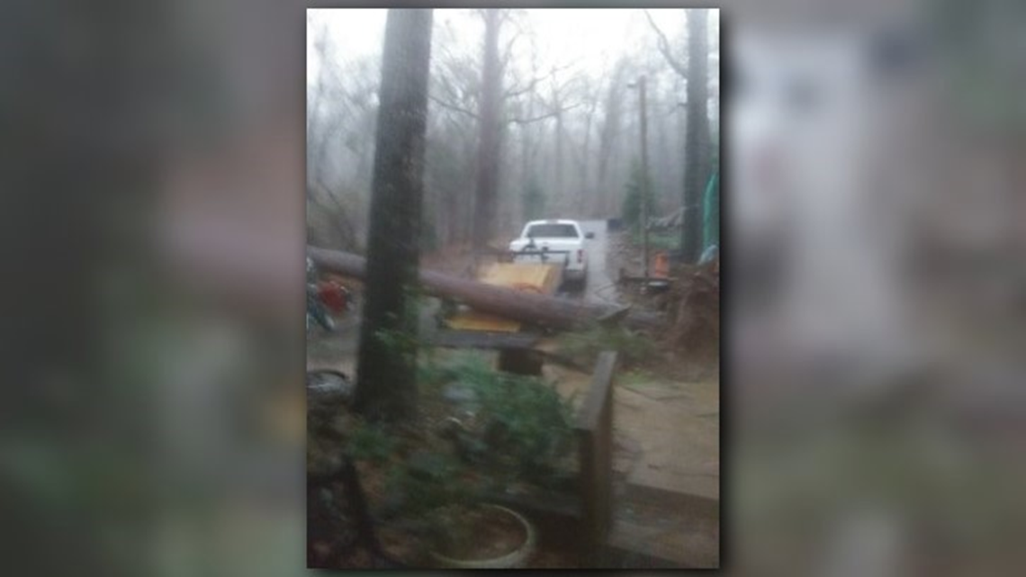Crews responding to reports of storm damage across East Texas | cbs19.tv