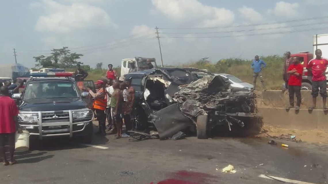 Former world heavyweight champion Anthony Joshua injured after 2 die in ...