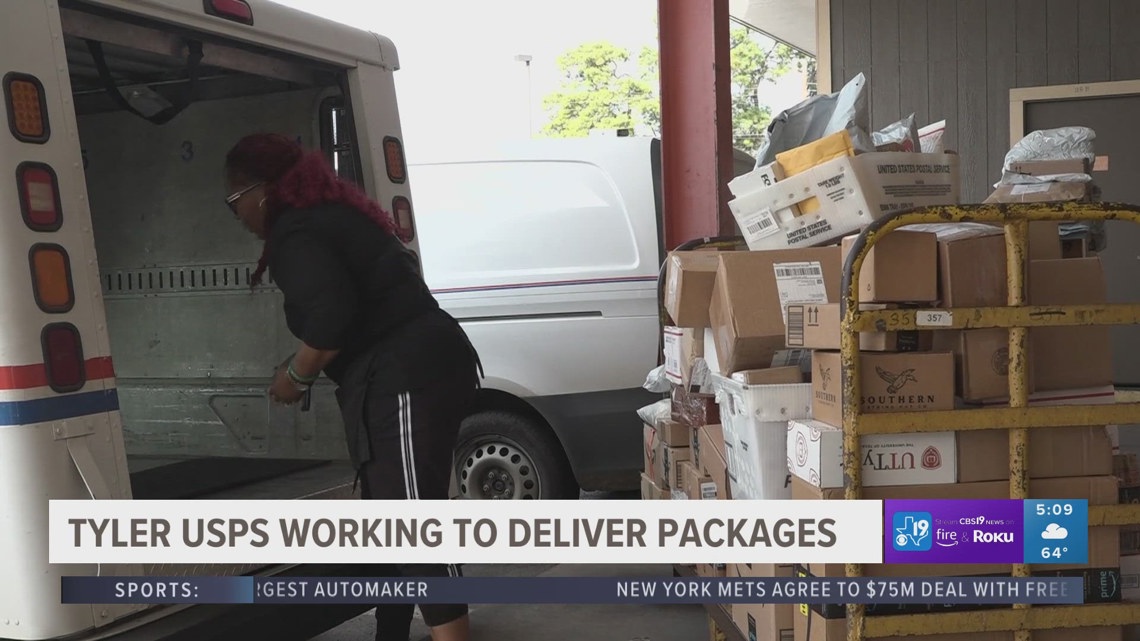 United States Postal Service employees work nonstop to get gifts to ...
