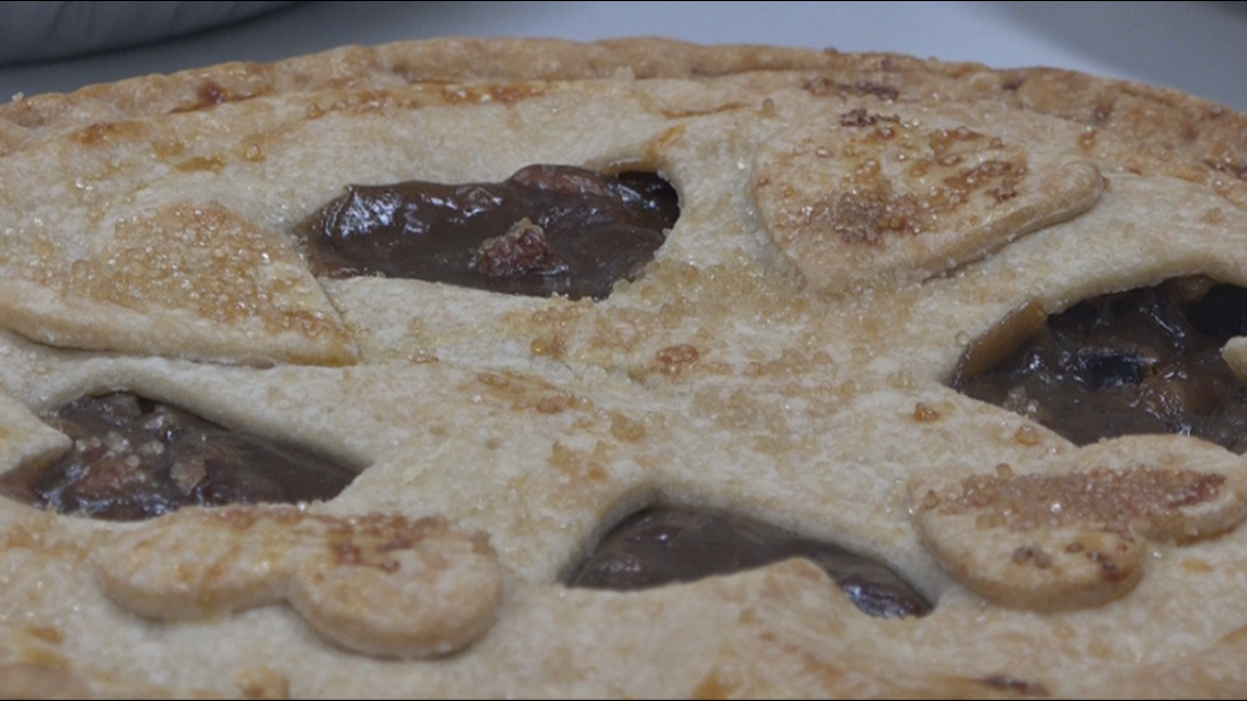 New Tyler pie shop 'Just Pies' keeping it simple | cbs19.tv