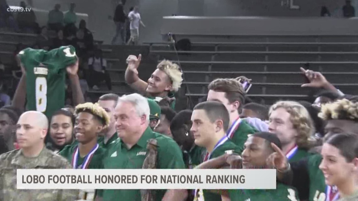 Longview Lobos Football honored for national ranking | cbs19.tv