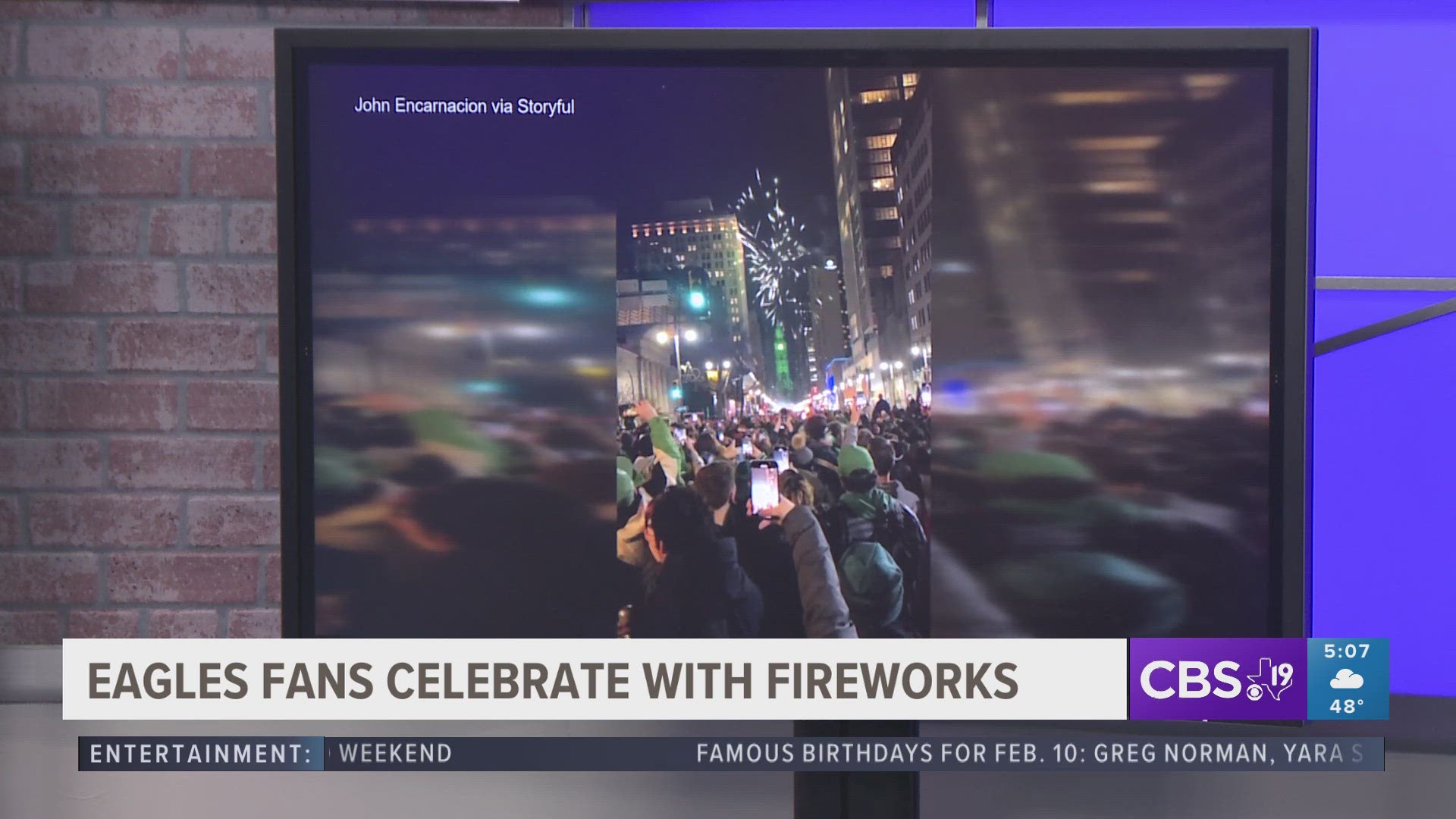 Fans line the streets, shoot fireworks to celebrate Philadelphia Eagles ...
