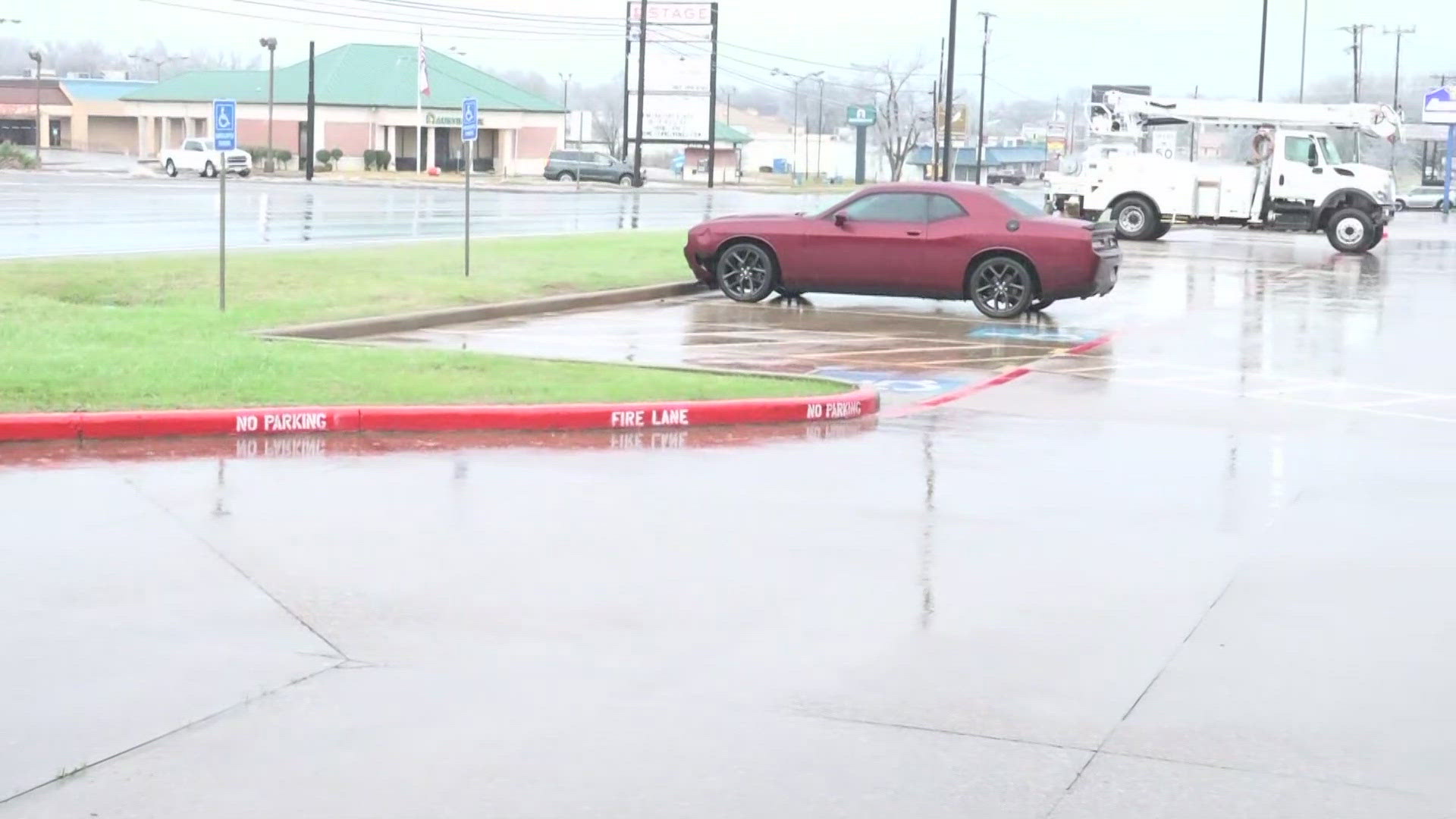 Toyota recalls 162,000 trucks over faulty screens | cbs19.tv