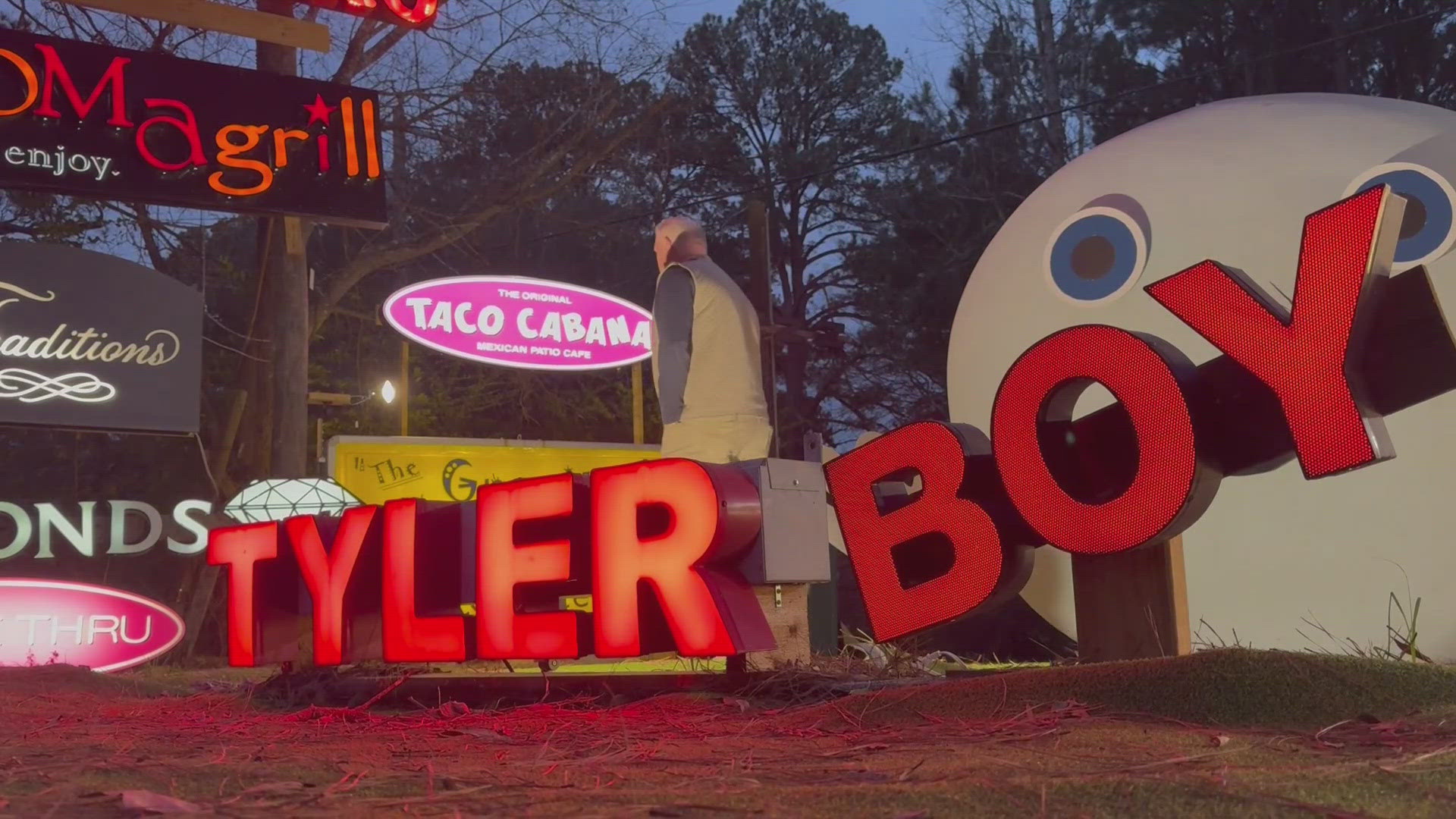 Milos Uzan's 17 points leads No. 7 Houston in 77-48 win over West ...