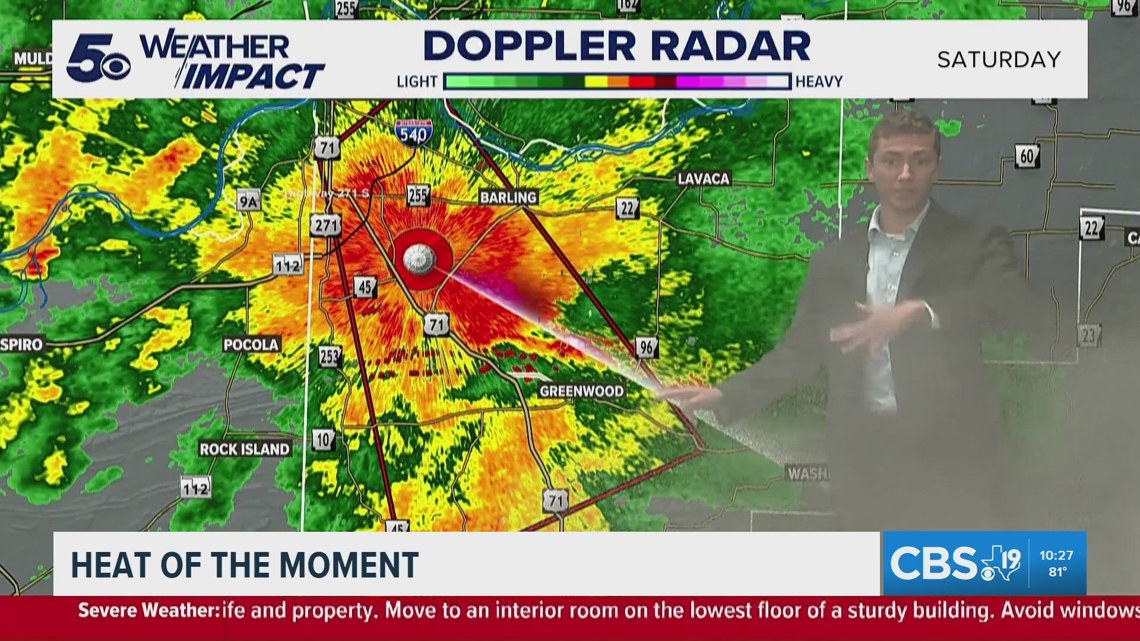 Arkansas meteorologist stays on air as studio fire breaks out | cbs19.tv