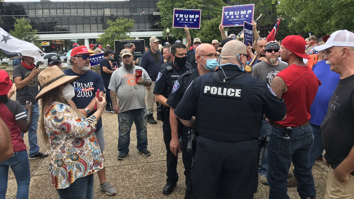 Conflicting rallies, fights shake up downtown Tyler | cbs19.tv