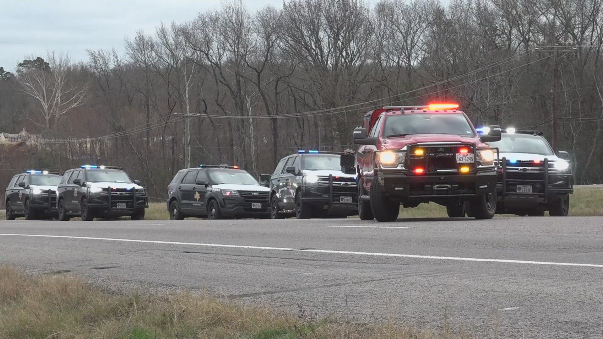 Pedestrian struck, killed in vehicle crash on Loop 323 in Tyler | cbs19.tv