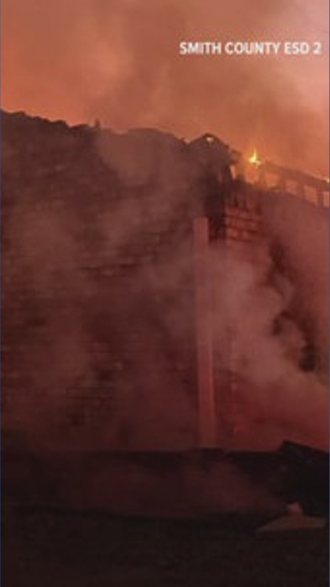 Chimney fire causes blazes that destroyed Smith County home | cbs19.tv