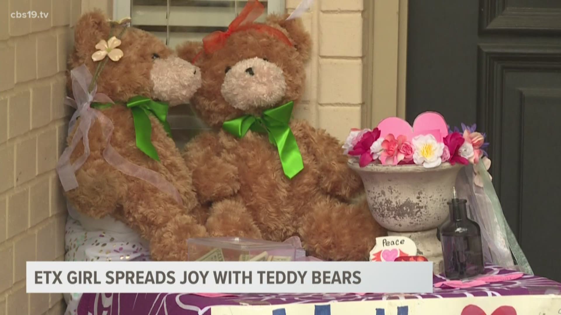 SPREADING JOY: East Texas girl gifting Teddy bears to children during ...