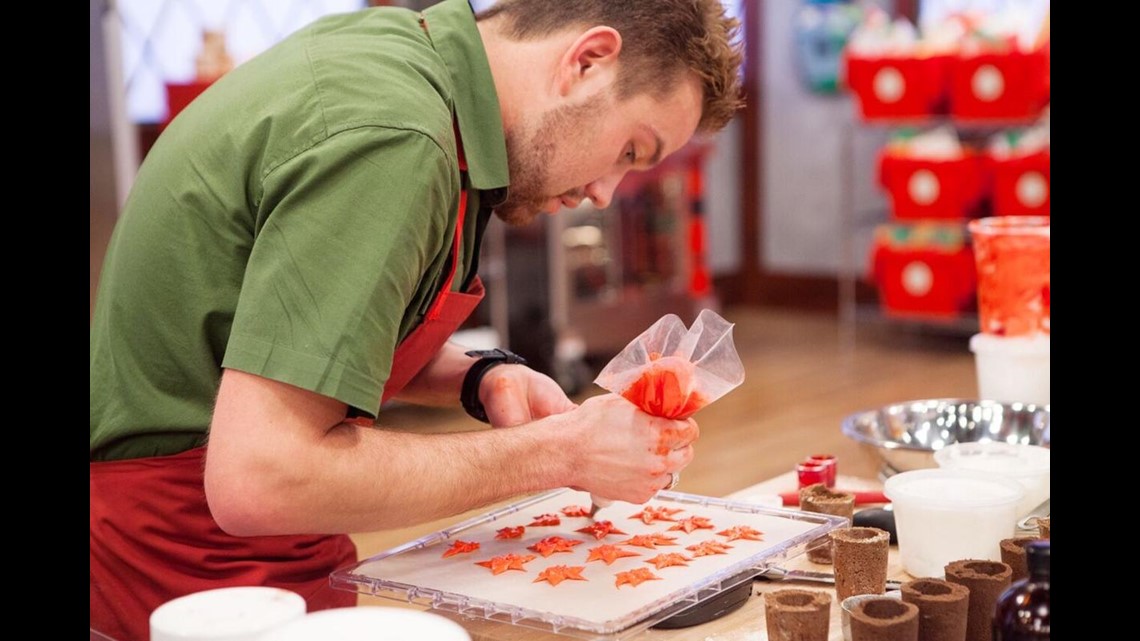 Whitehouse graduate Dylan Humphrey wins "The Big Bake" | cbs19.tv