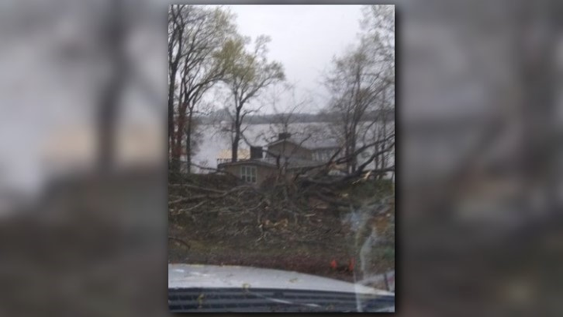 Crews responding to reports of storm damage across East Texas | cbs19.tv
