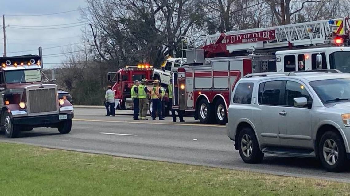 Major crash blocking traffic on Old Jacksonville Highway in Tyler ...