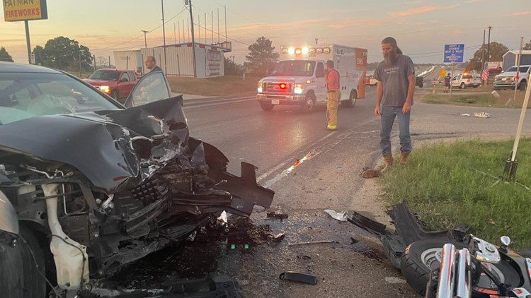 Motorcyclist suffers injuries following wreck near Payne Springs | cbs19.tv