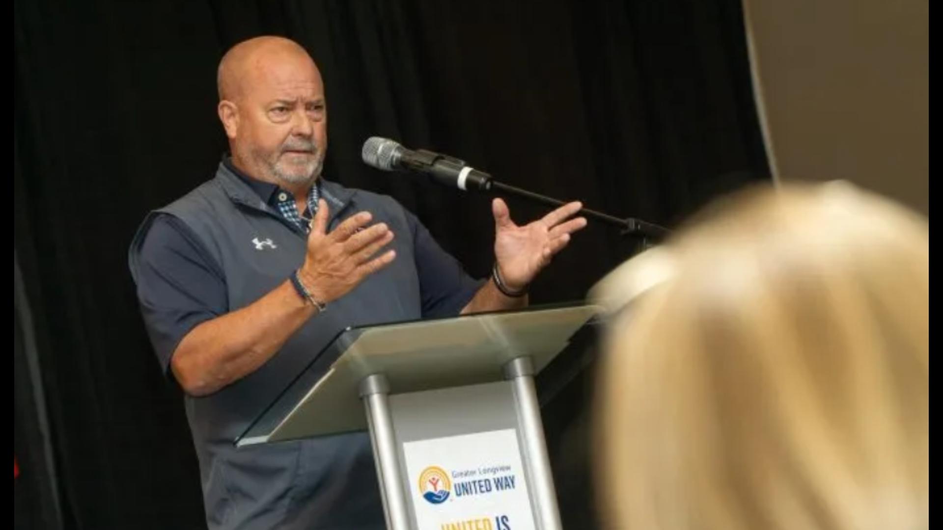 ‘A choice in the middle’: Pine Tree ISD superintendent will run as ...