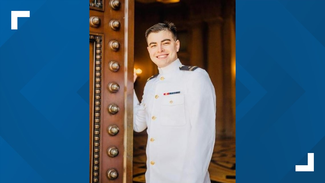 Tyler native becomes 1st blind graduate of US Naval Academy | cbs19.tv