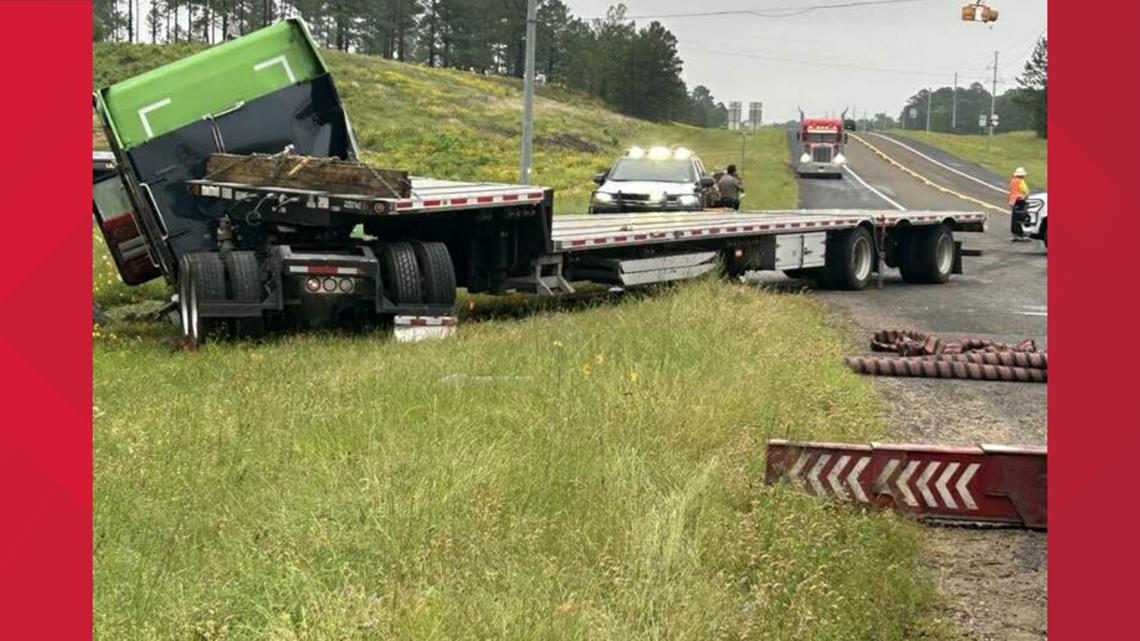 Txdot Major Crash Involving 18 Wheeler Closes Roadway In Rusk County