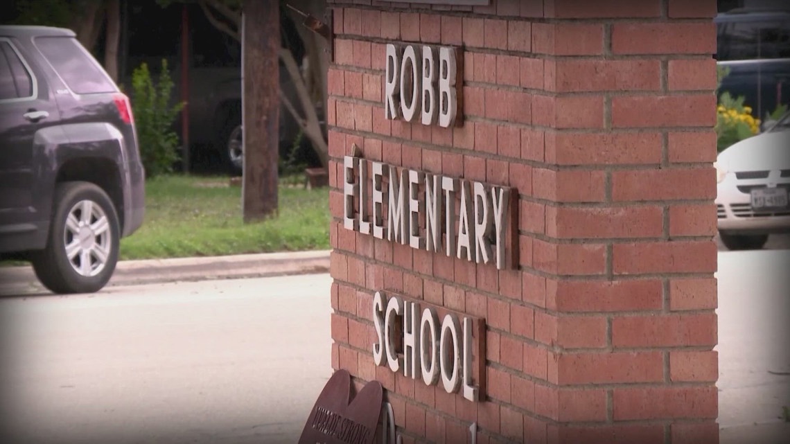 Uvalde teacher who survived class shooting testifies he saw 'black ...