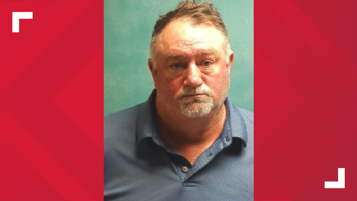 Man killed, 9-year-old flown to Dallas hospital after crash | cbs19.tv