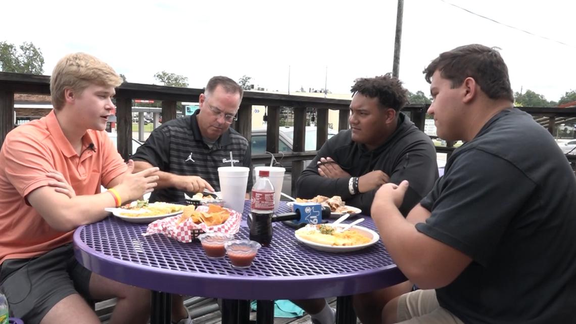 BEAST TEXAS EATS: Gilmer Buckeyes coach, linemen talk football | cbs19.tv
