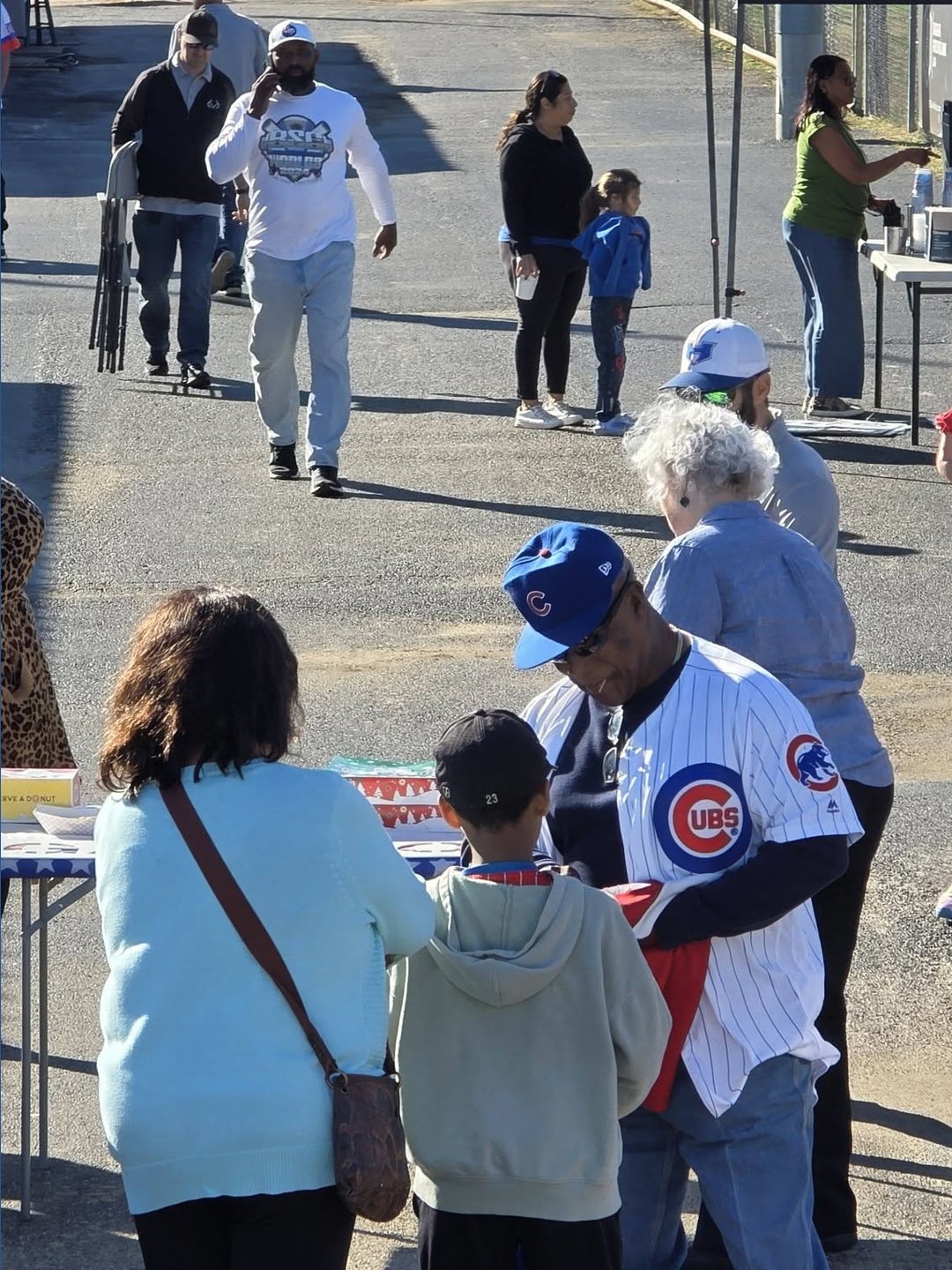 MLB coach, former professional player Gary Jones attends ribbon cutting ...