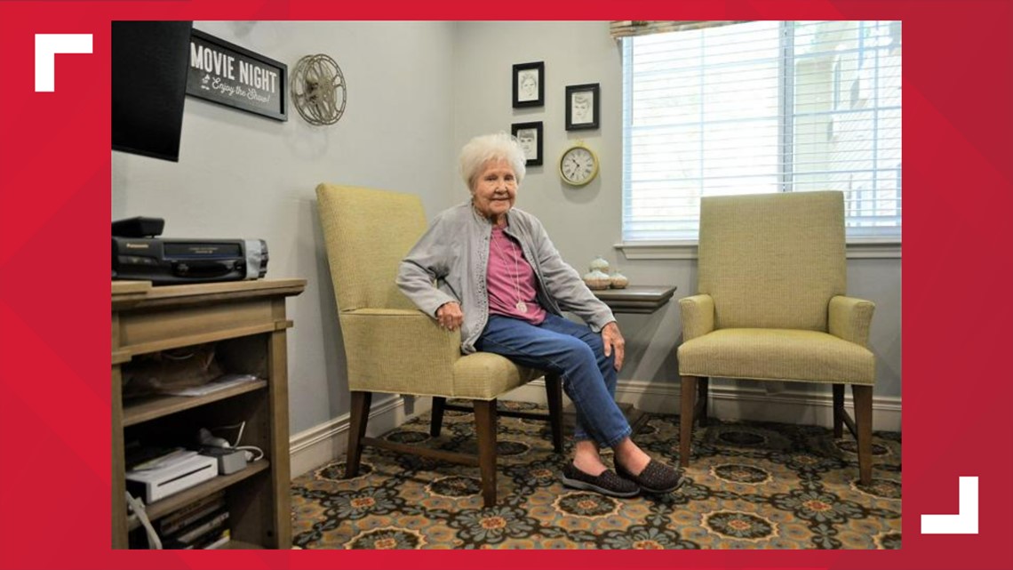 Tyler woman, 90, retires from Dillard's after 74 years | cbs19.tv