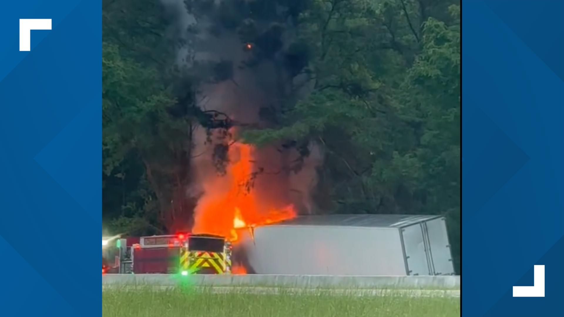 2 hospitalized for burns after 18-wheeler fire on I-20 near Jim Hogg ...