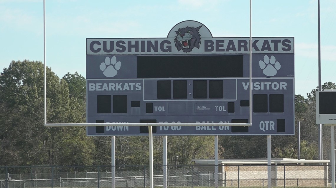 Cushing football team makes history in first-ever playoff game | cbs19.tv