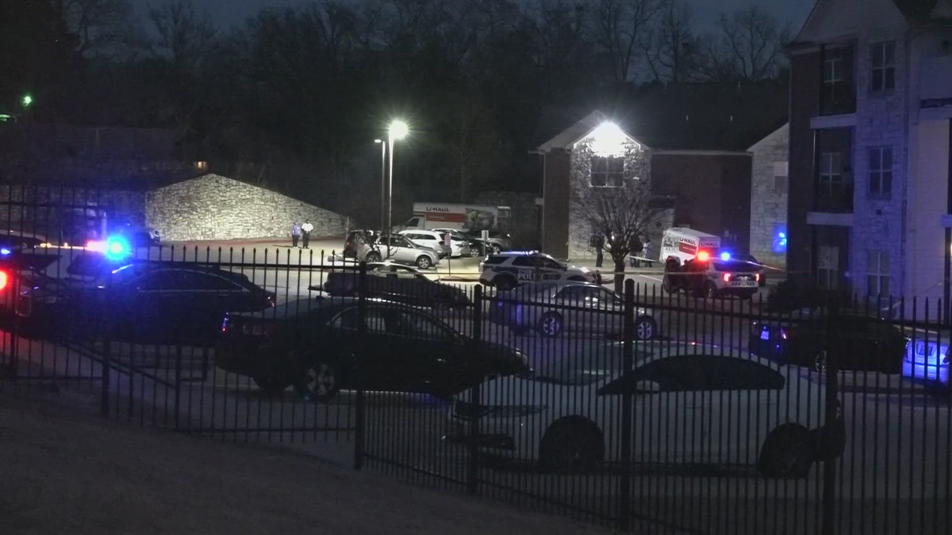 Police investigating after Tyler apartment shooting | cbs19.tv