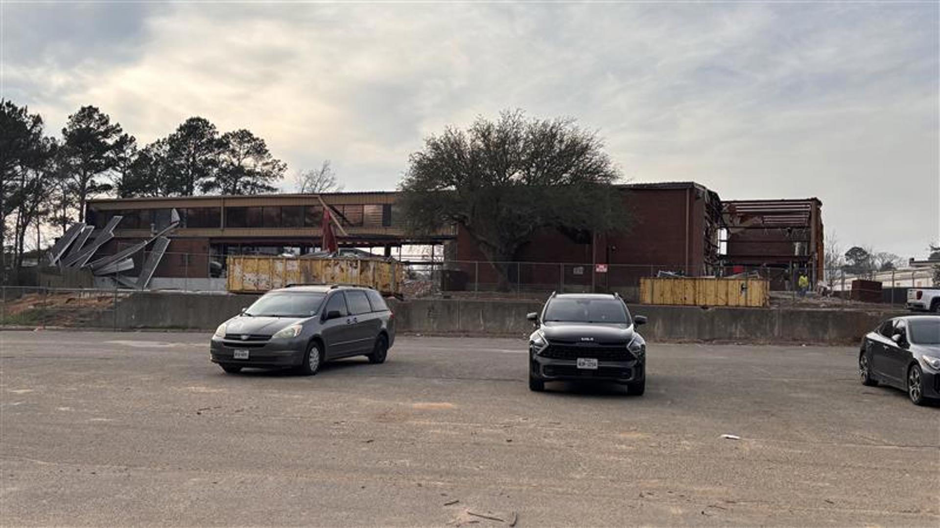 Renovation begins at outdoor miniature golf location in Tyler | cbs19.tv