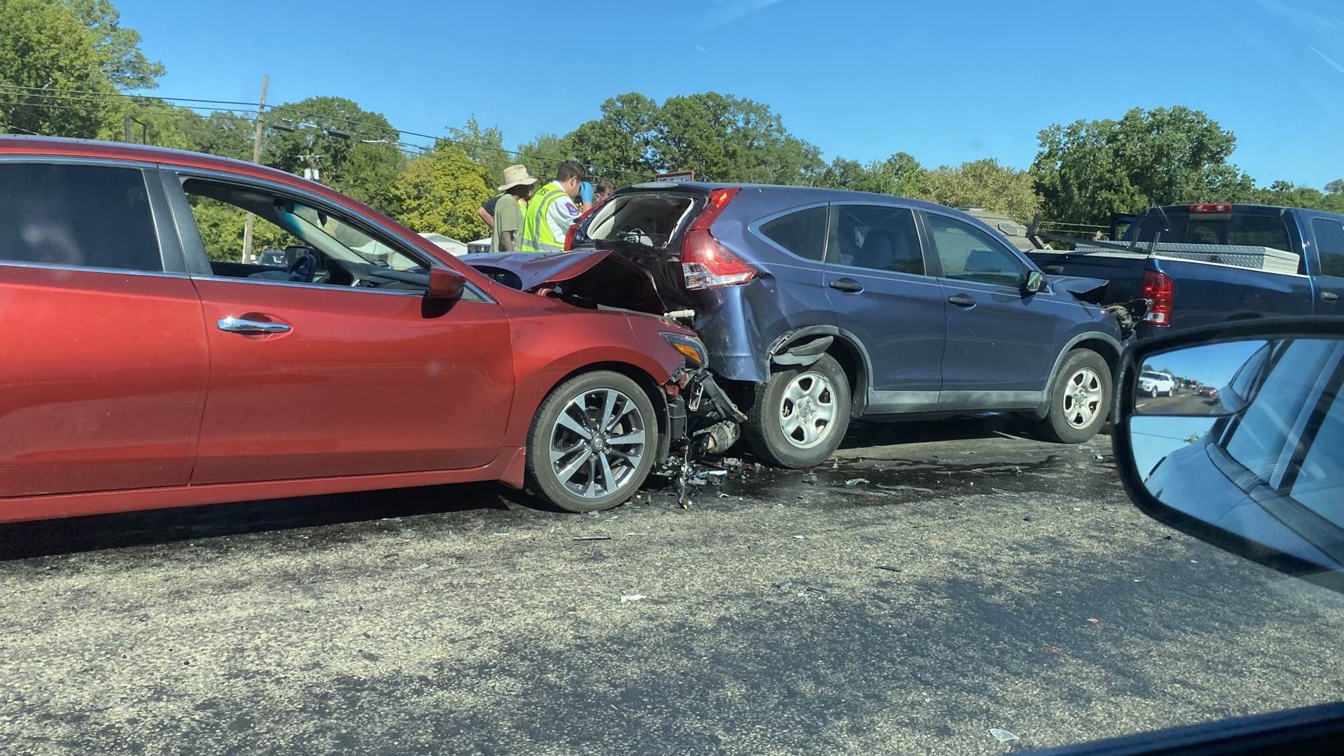 Traffic on HWY 110 in Whitehouse after 3-vehicle crash | cbs19.tv