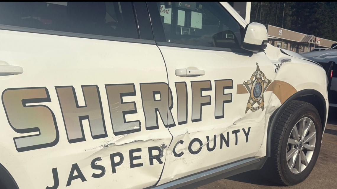 Jasper County deputy unhurt in crash against DWI-3rd offender | cbs19.tv