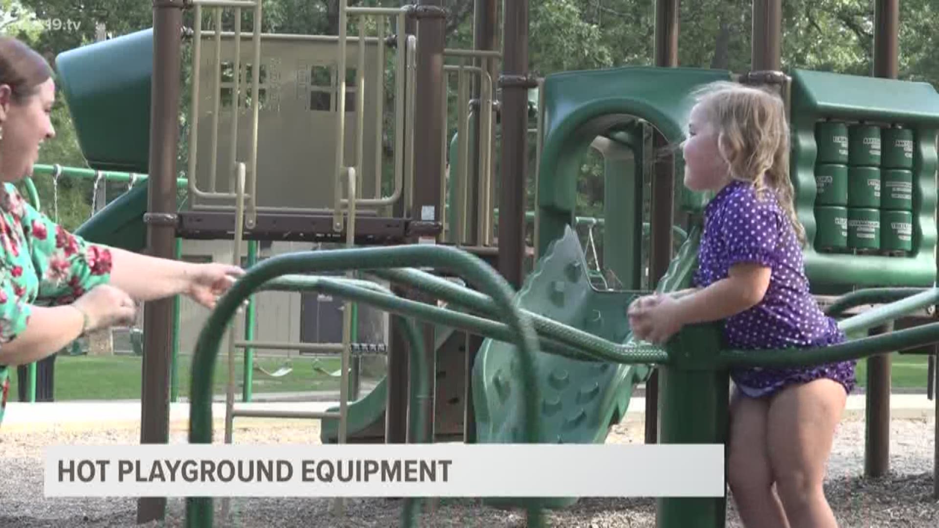 Hot weather poses injury risks for kids on playgrounds | cbs19.tv